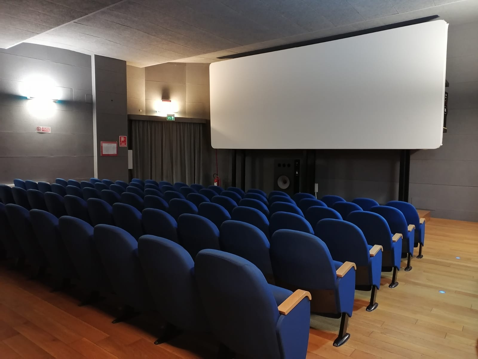 Multisala Zeni 2 :: www.cinemabordighera.it